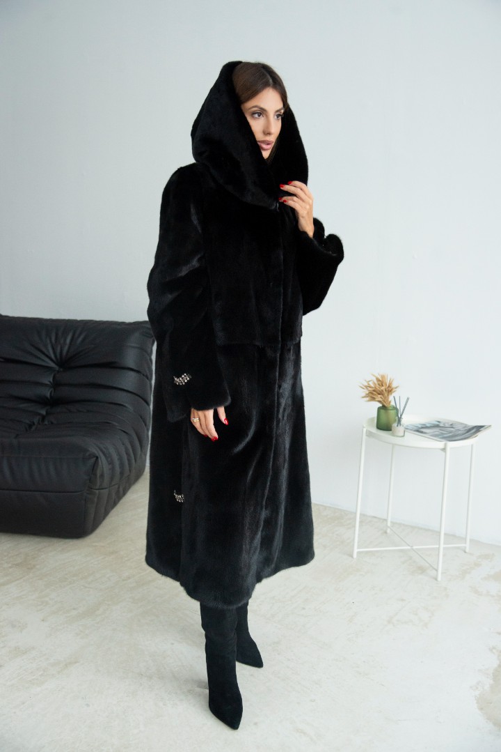 Шуба из норки Blackglama с капюшоном - купить в Москве, доставка и ...
